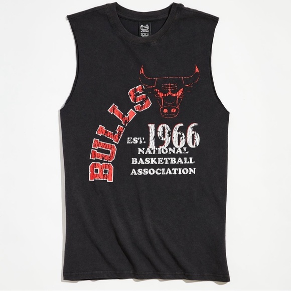 Urban Outfitters | Shirts | Urban Outfitters Chicago Bulls Mens Tank ...